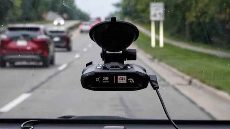 Radar Detectors Explained: How They Work, Types, and Legal Tips