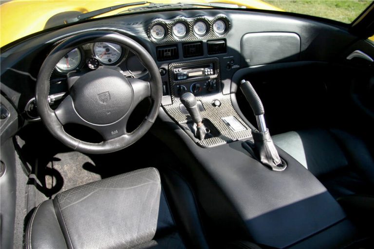 Dodge Viper R/T10 - A Brief History | American Icons - eManualOnline Blog